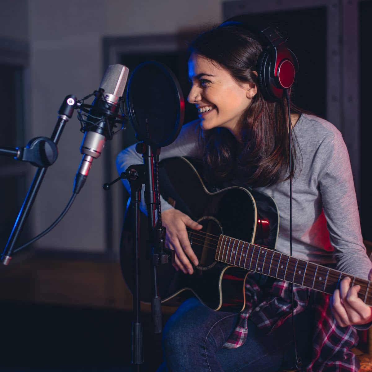 Self-Publishing vs. Record Labels, Explained | Vampr